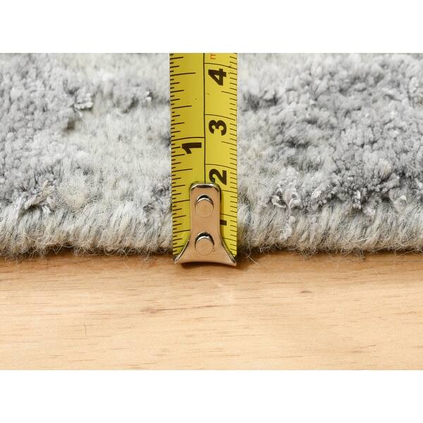 Shahbanu Rugs Modern Design Gray Tone on Tone Hand Loomed Fine Jacquard ...