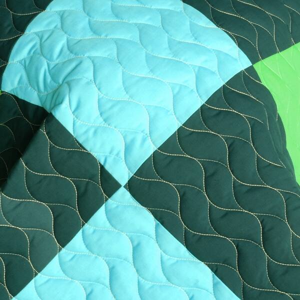 Elissa Love Vermicelli-Quilted Patchwork Geometric Quilt Set Full/Queen ...