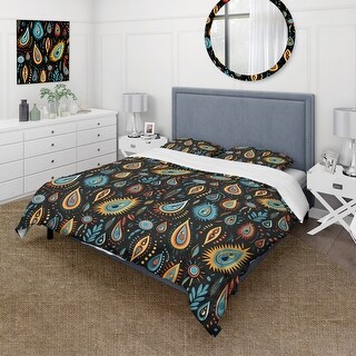 Designart "Tribal Essence Paisley Pattern I" Paisley; Floral bedding ...