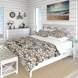 Designart "Pebble Mosaic Tropical Pattern" Grey Floral Bedding Cover ...