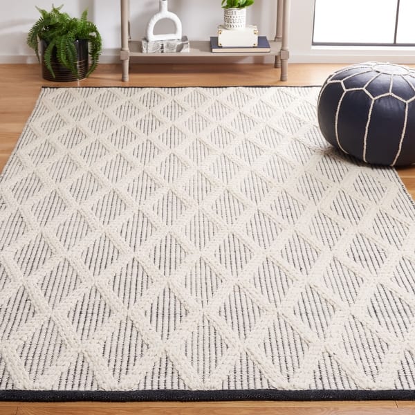 SAFAVIEH Handmade Natura Myrtle Rustic Trellis Wool Rug - Bed Bath ...