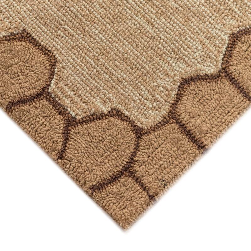 Liora Manne Frontporch Honeycomb Bee Indoor/Outdoor Rug - Overstock ...