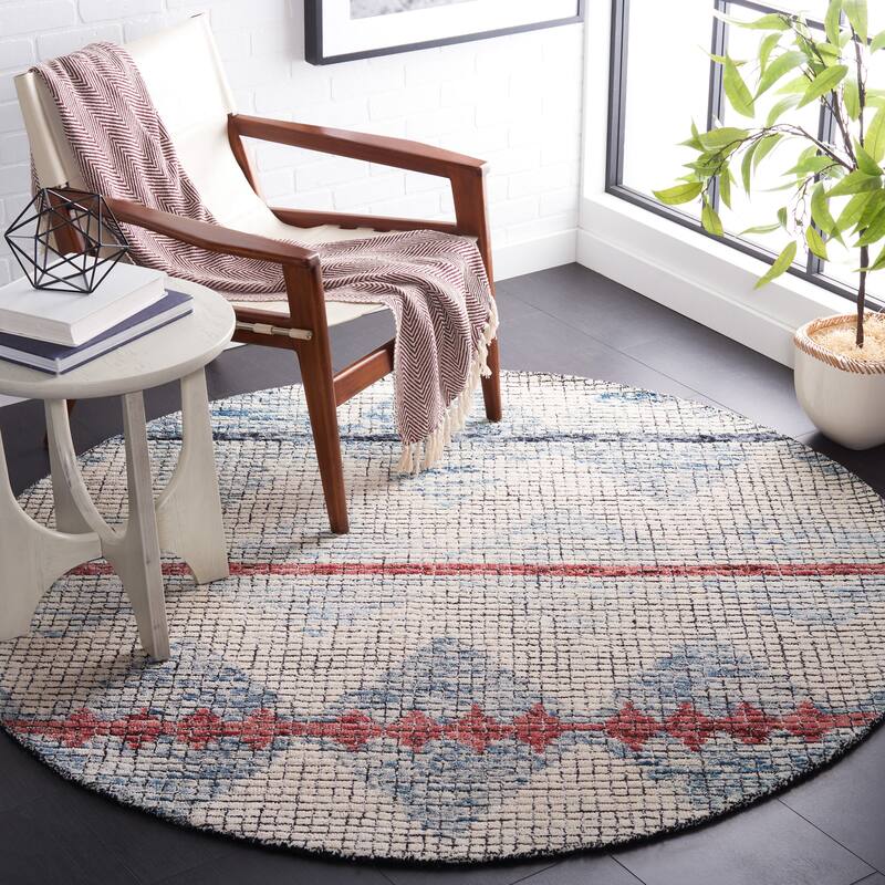 SAFAVIEH Handmade Abstract Gezime Tribal Boho Wool Rug - Overstock ...