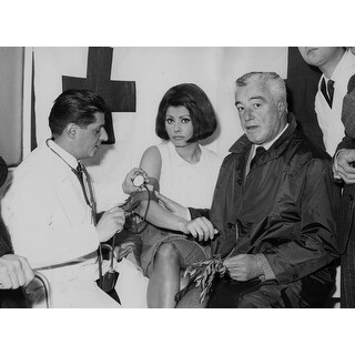 Sophia Loren with a doctor Photo Print - Bed Bath & Beyond - 25472251