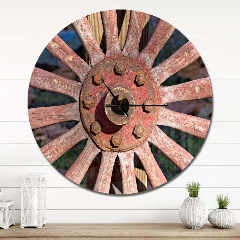 Designart 'Red Metal Country Wagon Wheel' Oversized Farmhouse Wall ...