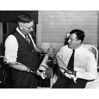 Actor And World War Ii Amputee Harold Russell And World War I Amputee ...