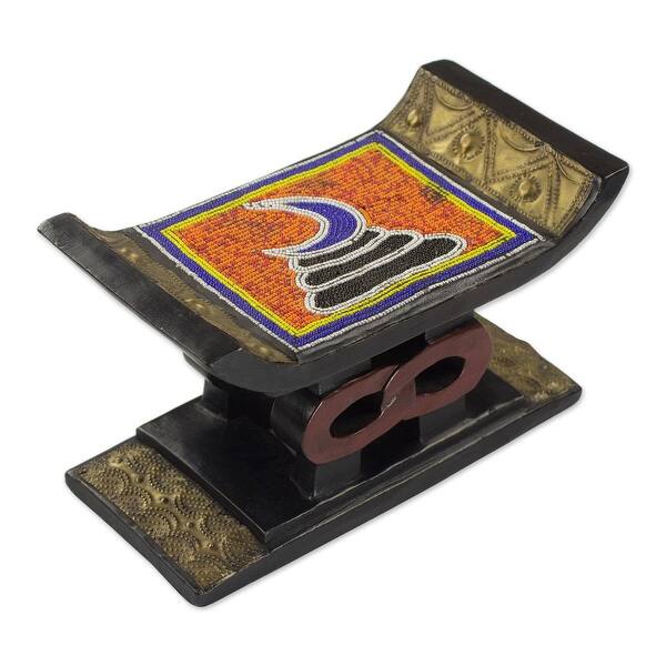 Handmade Adinkra Vigilance Decorative beaded mini wood stool (Ghana) - Bed Bath & Beyond - 32740318
