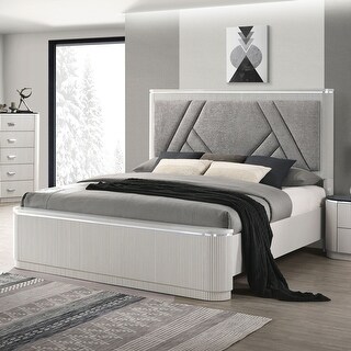 Furniture of America Leander Modern Light Grey Fluted Solid Wood Bed ...