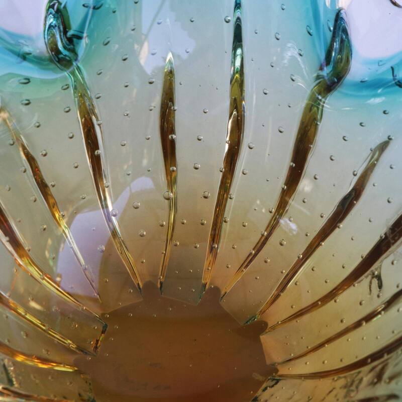 Handmade Artistic Splash Art Glass Vase (Brazil) - Overstock - 31690548