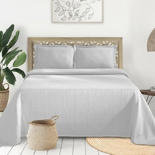 Jacquard Matelasse Bedspread with Pillowcases in Queen Size - Bed Bath ...