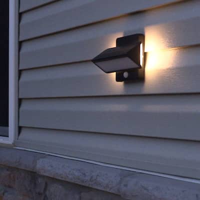 Black Outdoor Solar LED Motion Sensor Security Dual Color Light 2-PK ...