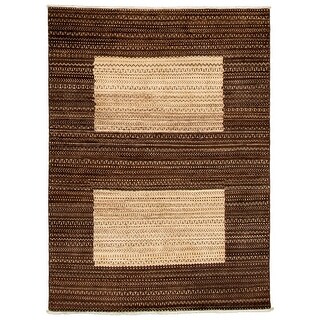 Hand-knotted Pak Finest Transitional Brown Wool Rug - 4'9" x 6'7"/4'9 x ...