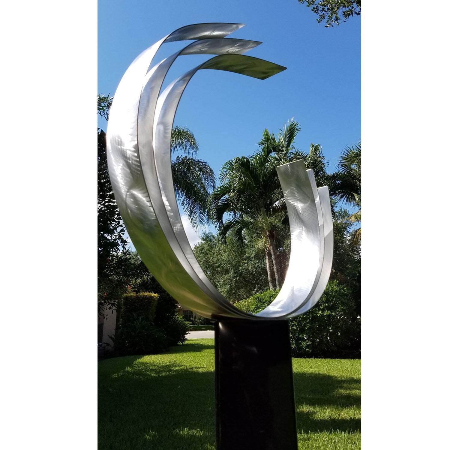 Abstract Statues and Sculptures - Bed Bath & Beyond