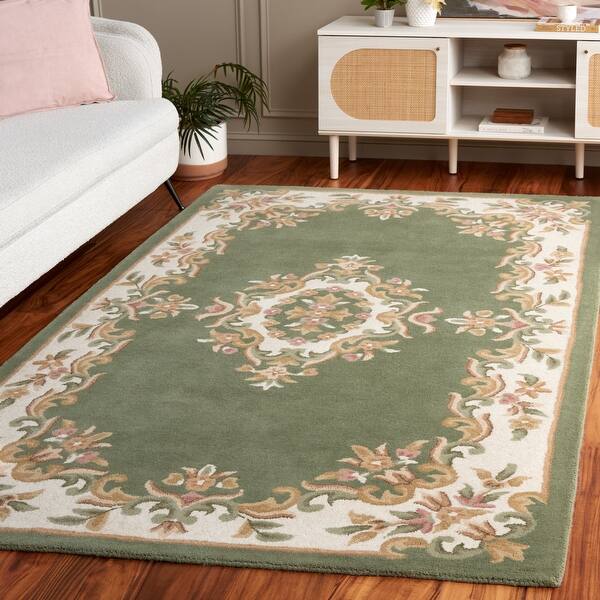 SAFAVIEH Handmade Aubusson Hrachuhi Traditional Wool Rug - Bed Bath ...
