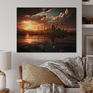 Designart "Islam Art Minaret Majesty III" Islamic Print on Natural Pine ...