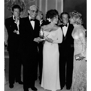 Elizabeth Taylor Roger Moore William B Willams George Barrie and Dinah ...