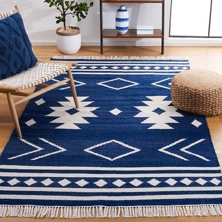 SAFAVIEH Handmade Kilim Abeline Rustic Boho Tribal Rug - Bed Bath ...