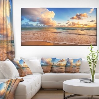 Designart "Beautiful Cloudscape over Beach" Large Beach Canvas Wall Art ...