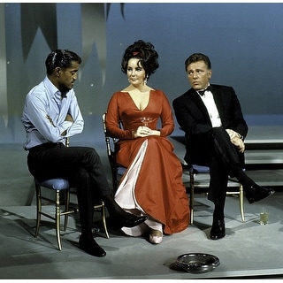 Elizabeth Taylor and Richard Burton on the Sammy Davis Jr Show Photo ...