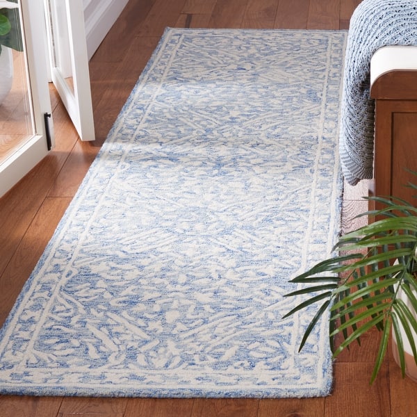 SAFAVIEH Handmade Micro-Loop Alberdine Wool Rug - On Sale - Bed Bath ...