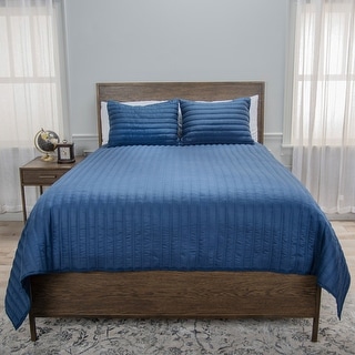 Rizzy Home Blackberry Grove Navy Blue Channel Stitched Quilt Set - Bed ...