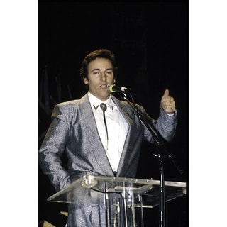 Bruce Springsteen gives a thumbs up during a speech Photo Print - Bed ...
