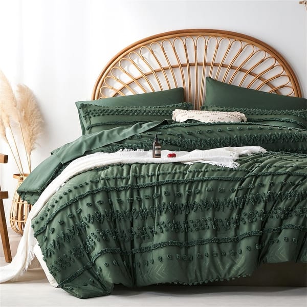 green tufted bedding