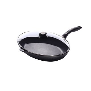 HD Oval Fry Pan with Lid - 15" x 10.25" (38 cm x 26 cm) - Bed Bath ...