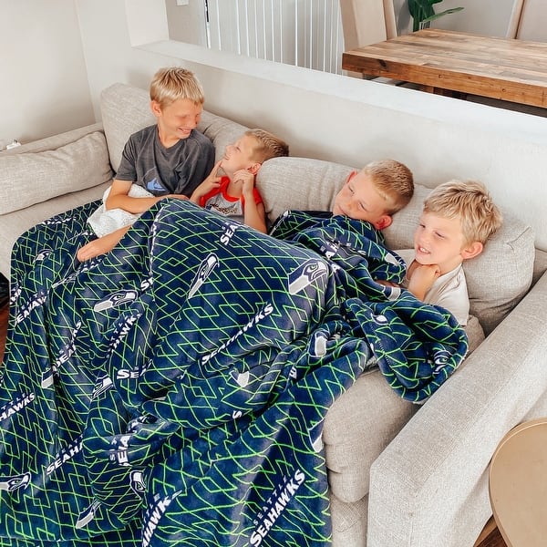 Philadelphia Eagles NFL Licensed Extra-Large Link 96"x96" Family ...