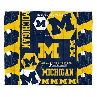COL 858 Michigan Hexagon King Comforter Set - Bed Bath & Beyond - 34011345