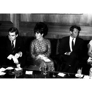 Elizabeth Taylor Pierre Salinger and Robert Kennedy Photo Print - Bed ...