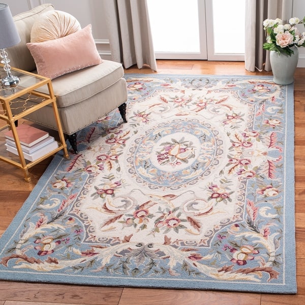 SAFAVIEH Handmade Chelsea Crysta French Country Wool Rug - Bed Bath ...