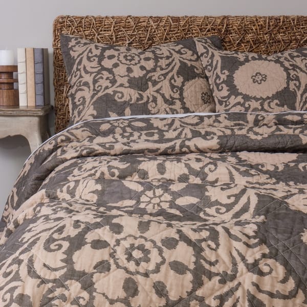 Mirabelle Quilt Set - Bed Bath & Beyond - 31767722