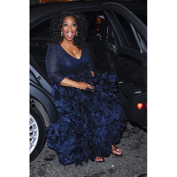 Oprah Winfrey Enters The Mark Restaurant By Jean-Georges Out And About ...