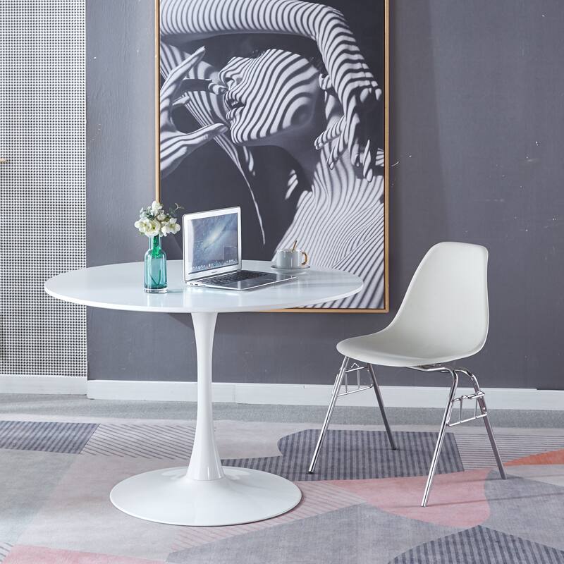 Tulip Table Dining Table for 4-6 people - Overstock - 36899378