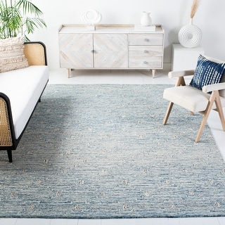 SAFAVIEH Handmade Micro-Loop Zhetchka Modern Wool Rug - On Sale - Bed ...