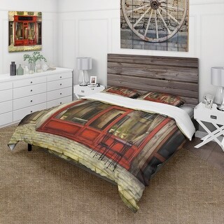 Designart 'Red Facade of Charming Shop In Paris I' French Country Duvet ...
