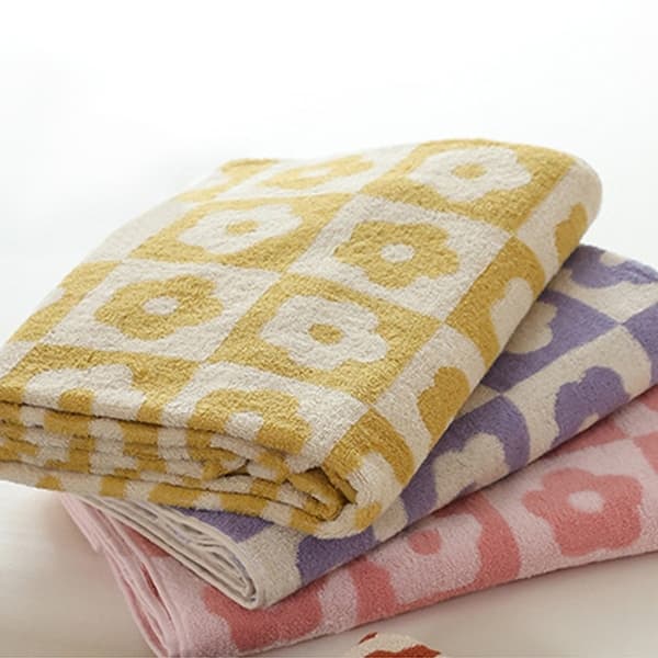 pattern hand towel