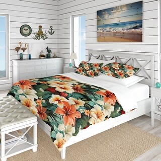 Designart "Paradise Mirage Tropical Pattern III" White Floral Bedding ...
