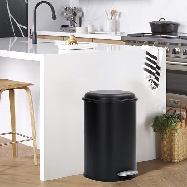 8 Gallon Step Trash Can - Bed Bath & Beyond - 40472221