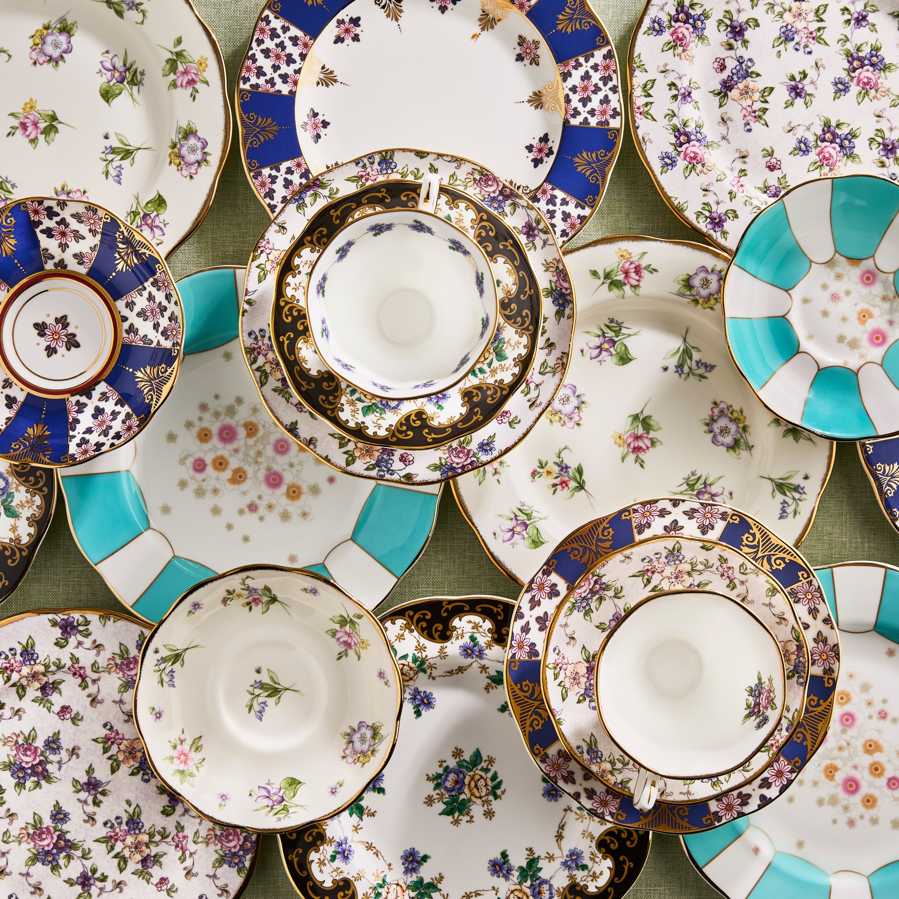 royal albert table setting