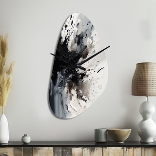 Designart - Black Textured Splash Paint Art IV - Abstract Painting ...