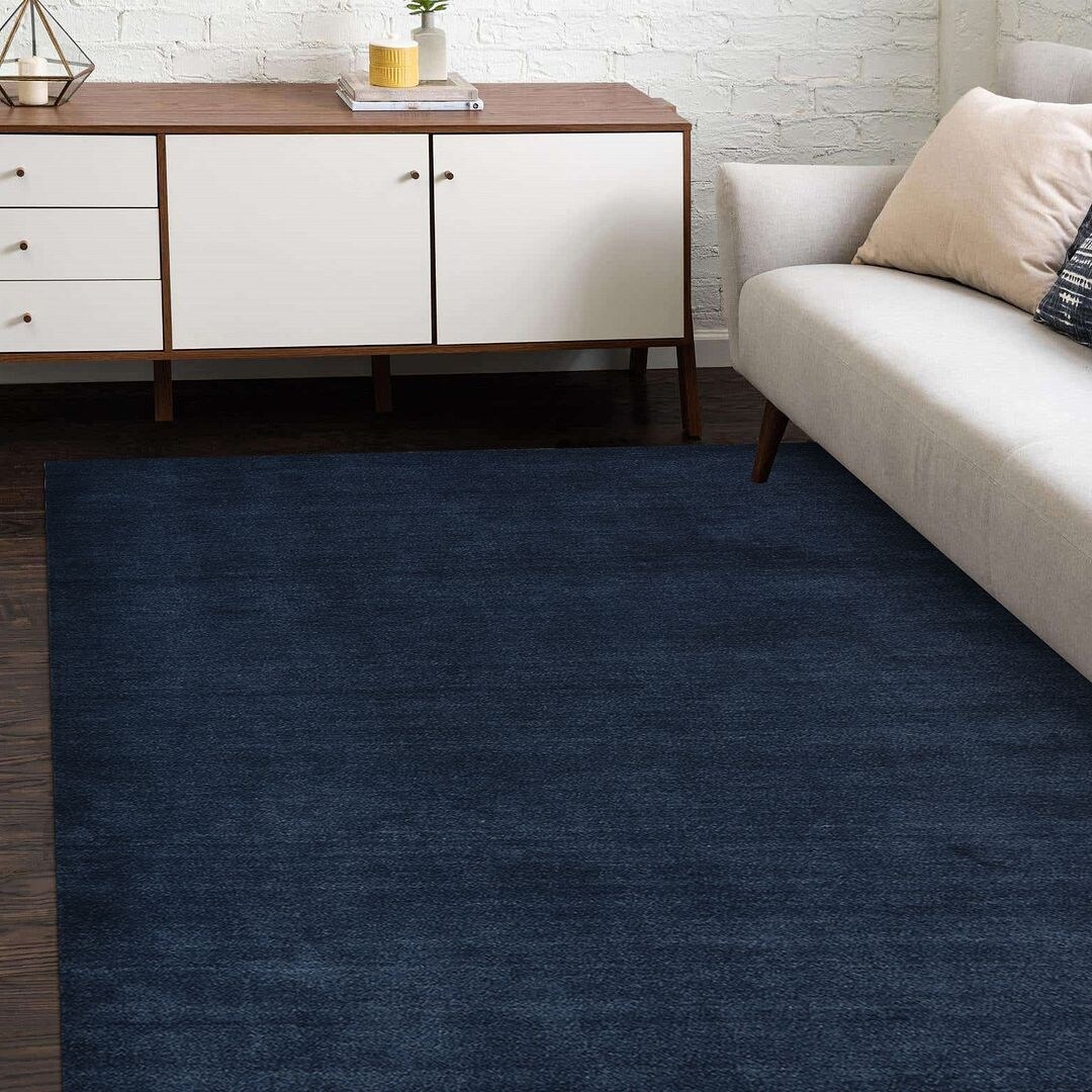 Overton Handmade Modern Contemporary Solid Area Rug - Bed Bath & Beyond ...