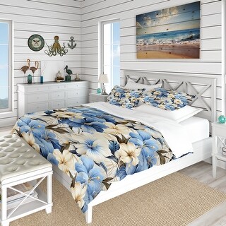 Designart "Azure Oasis Tropical Pattern IV" Blue Floral Bedding Set ...