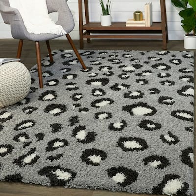 Asaro Leopard Print Shag Area Rug - Overstock - 32193965
