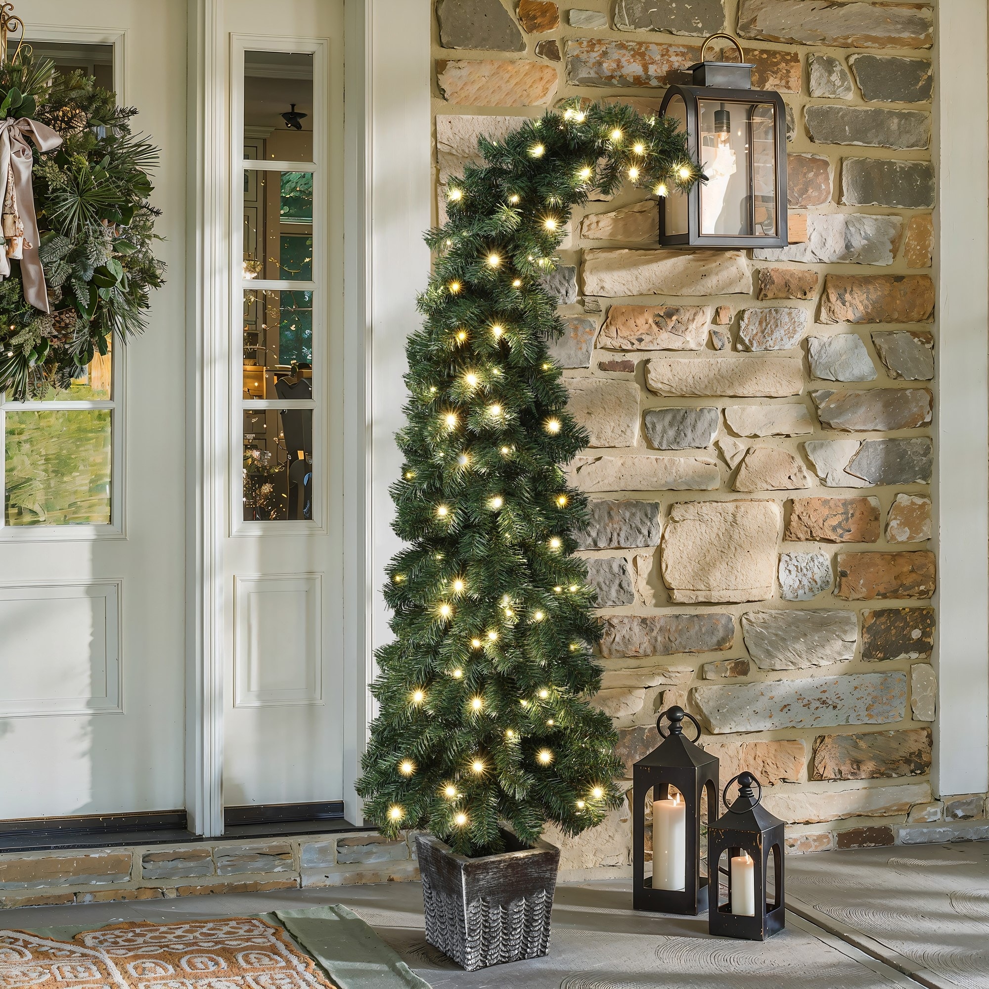 Artificial potted christmas tree store