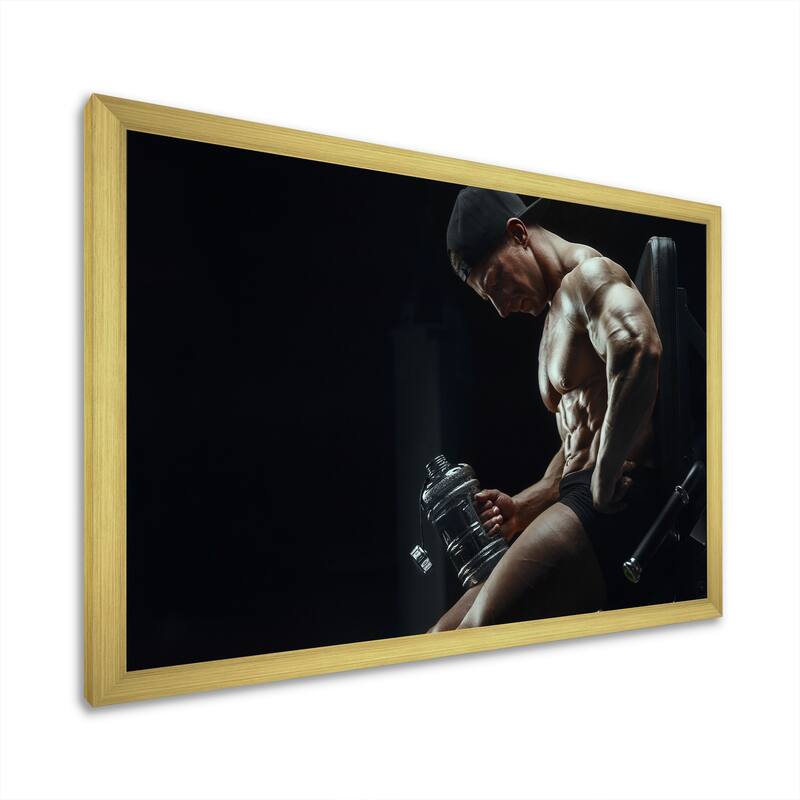 Designart "Bodybuilder Fitness Workout" Aerobic & Bodybuilding Framed ...