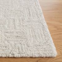 SAFAVIEH Handmade Micro-Loop Courteney Transitional Wool Rug - On Sale ...