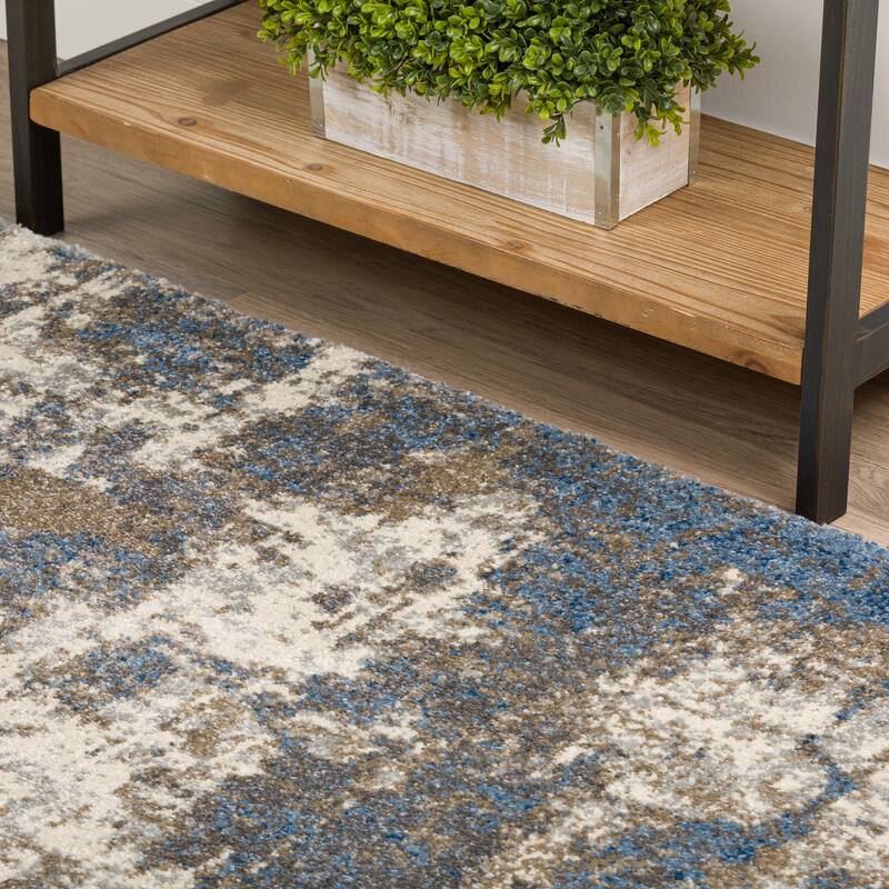 Addison Barkley Distressed Canyon Abstract Accent Rug - Overstock ...