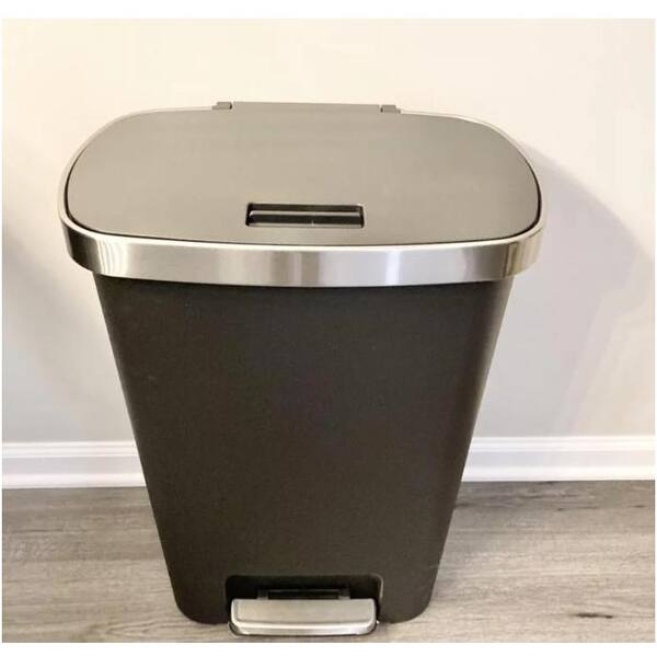 Plastic Locking Lid Step Trash Can Black - Bed Bath & Beyond - 40291605